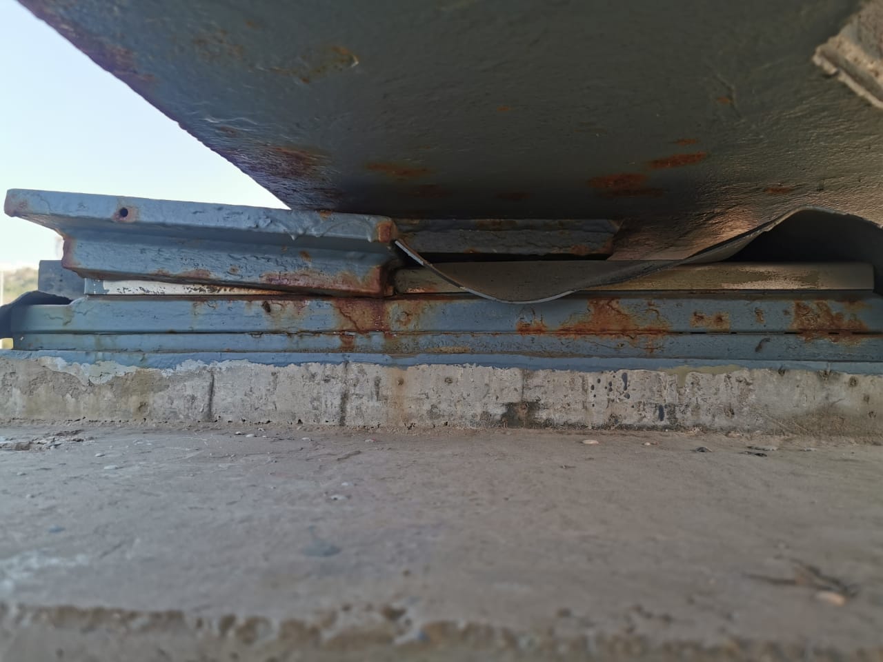 Lifting & Jacking of Oil Terminal Jetty – Bearings Replacement – HiSCS